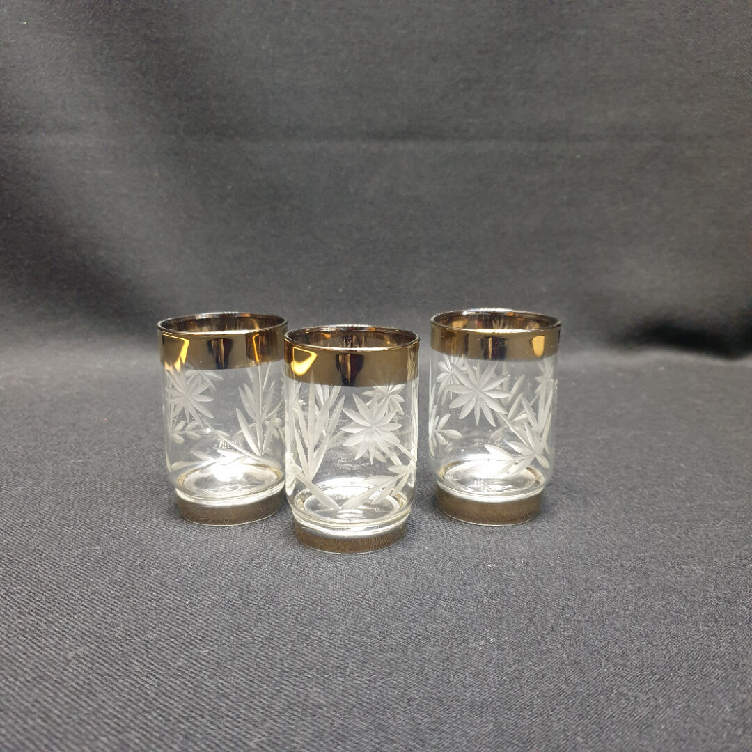 Набор из 3 стопок, стекло резка позолота 75 мл, высота 7 см, винтаж СССР