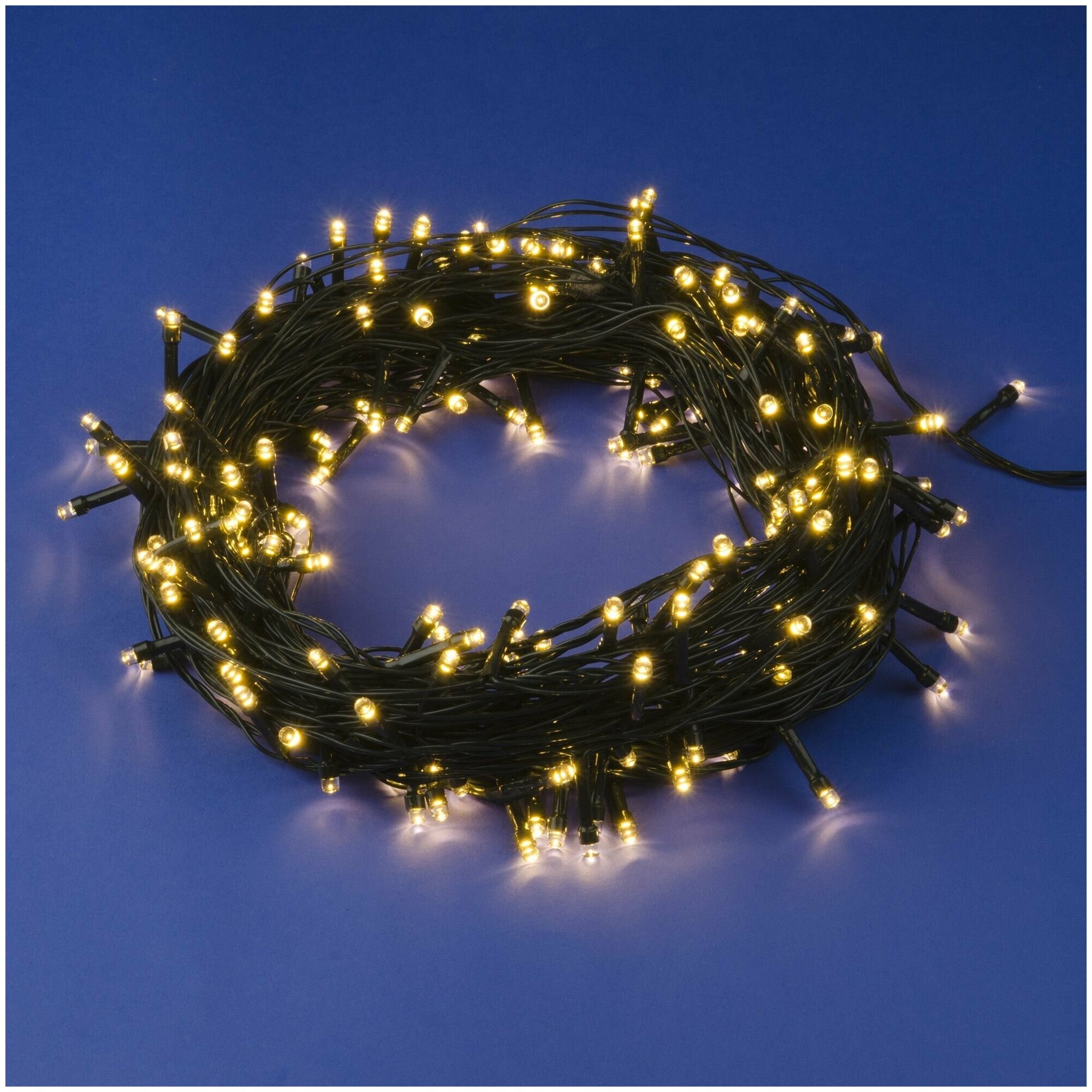 Гирлянда светодиодная интерьерная 30 метров, 300 LED, Теплый белый свет, 8 режимов свечения. Провод темно-зеленый. IP20