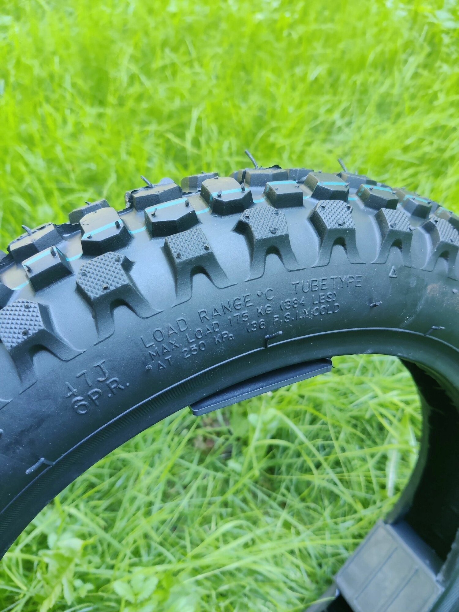 Покрышка внедорожка для электротранспорта16"х 3.0