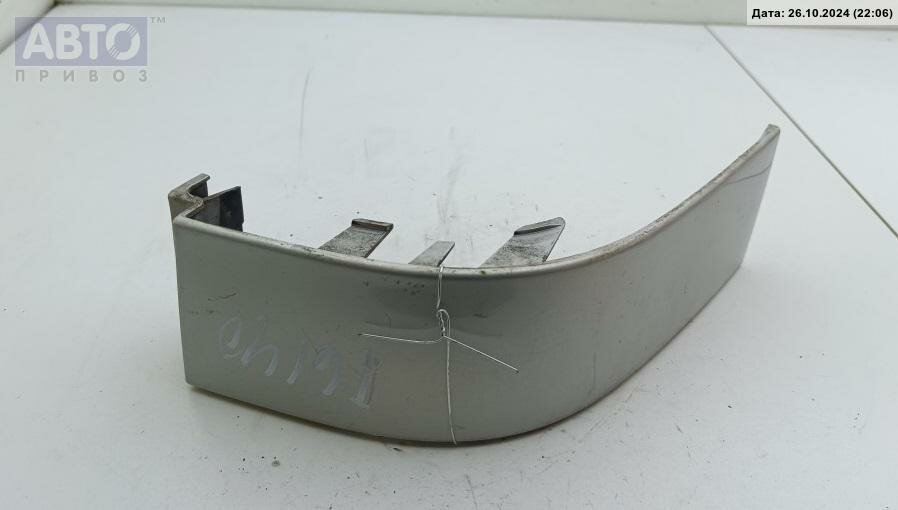 Ус под фонарь (накладка) правый Volkswagen Sharan (2000-2010)