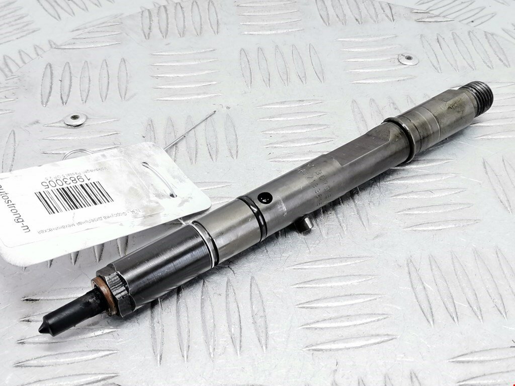 Форсунка дизельная механическая Volkswagen Passat 5 GP 059130201B арт. 1983005
