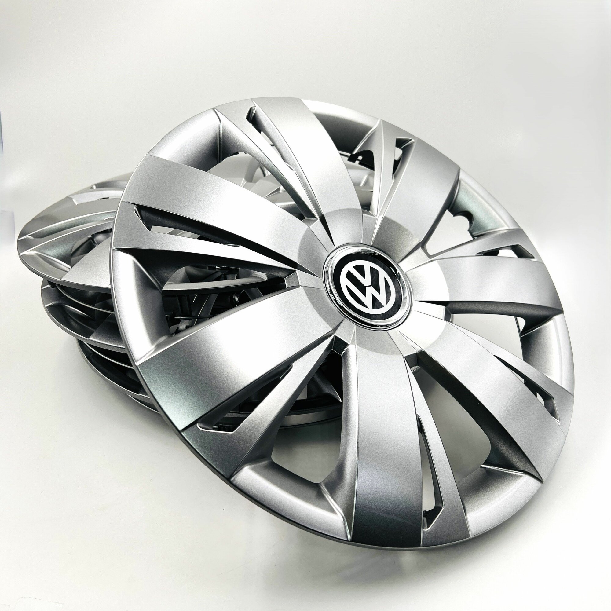 Колпаки на колеса с эмблемой R16 4шт