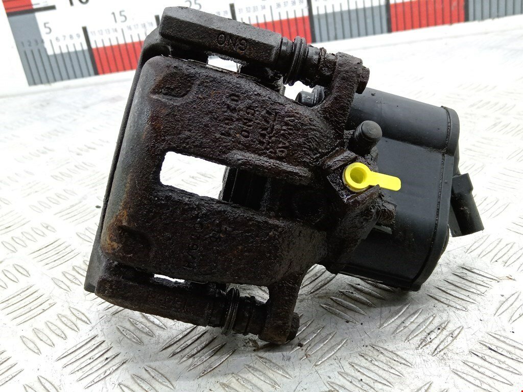 Суппорт задний правый Volkswagen Passat 7 5N0615404 арт. 1972840