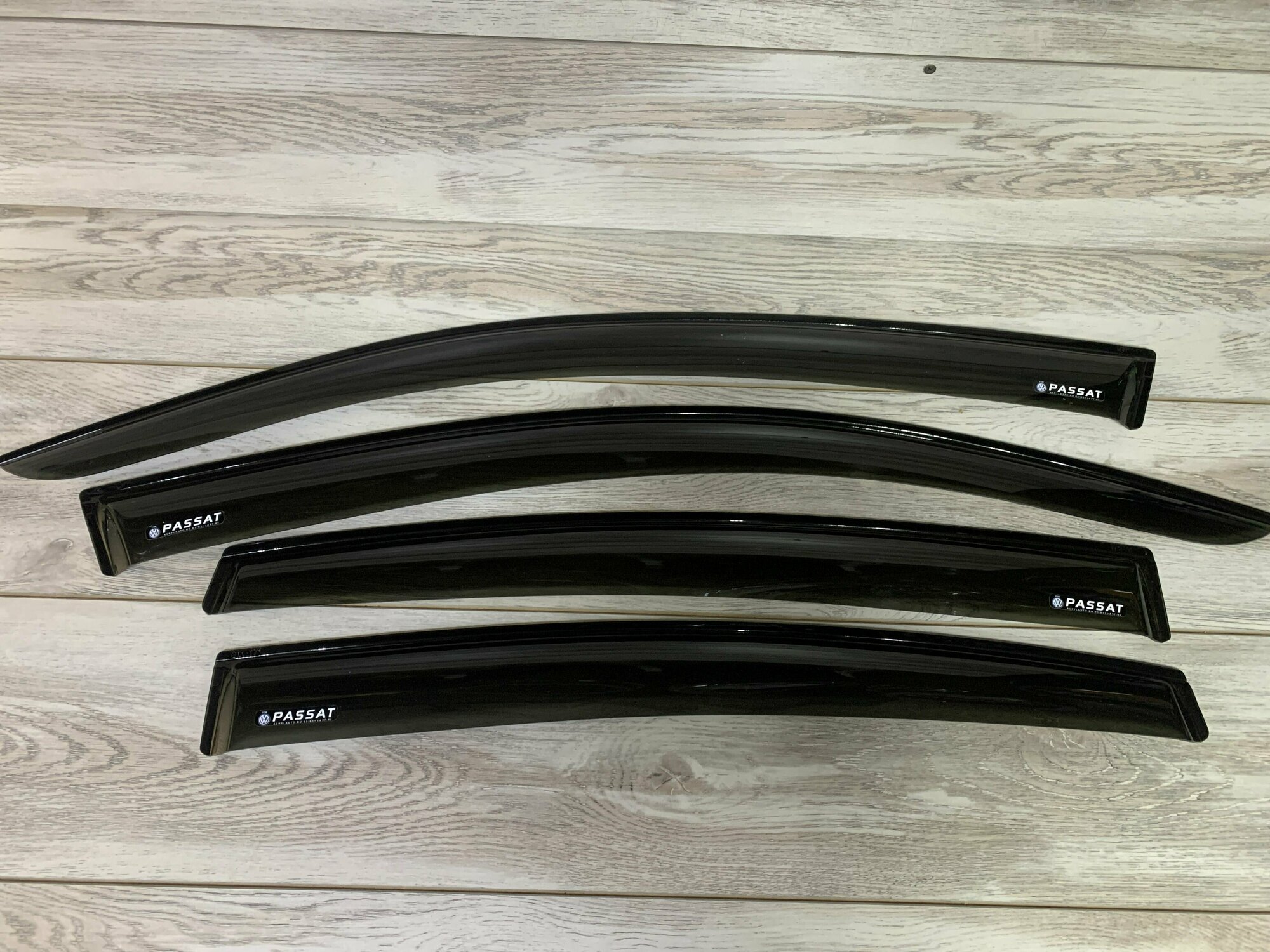 Дефлекторы (ветровики) окон на Volksvagen Passat B5/B5+ 1997-2005 Седан (Пассат)