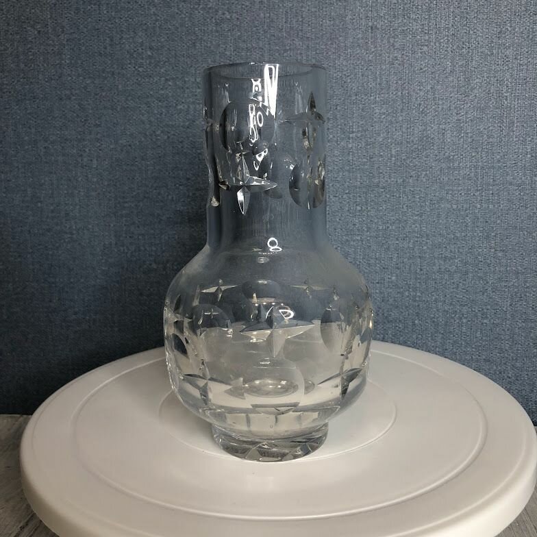 Ваза винтажная, Гусь-Хрустальный "космос", 18см, толстостенное стекло, гранение, СССР