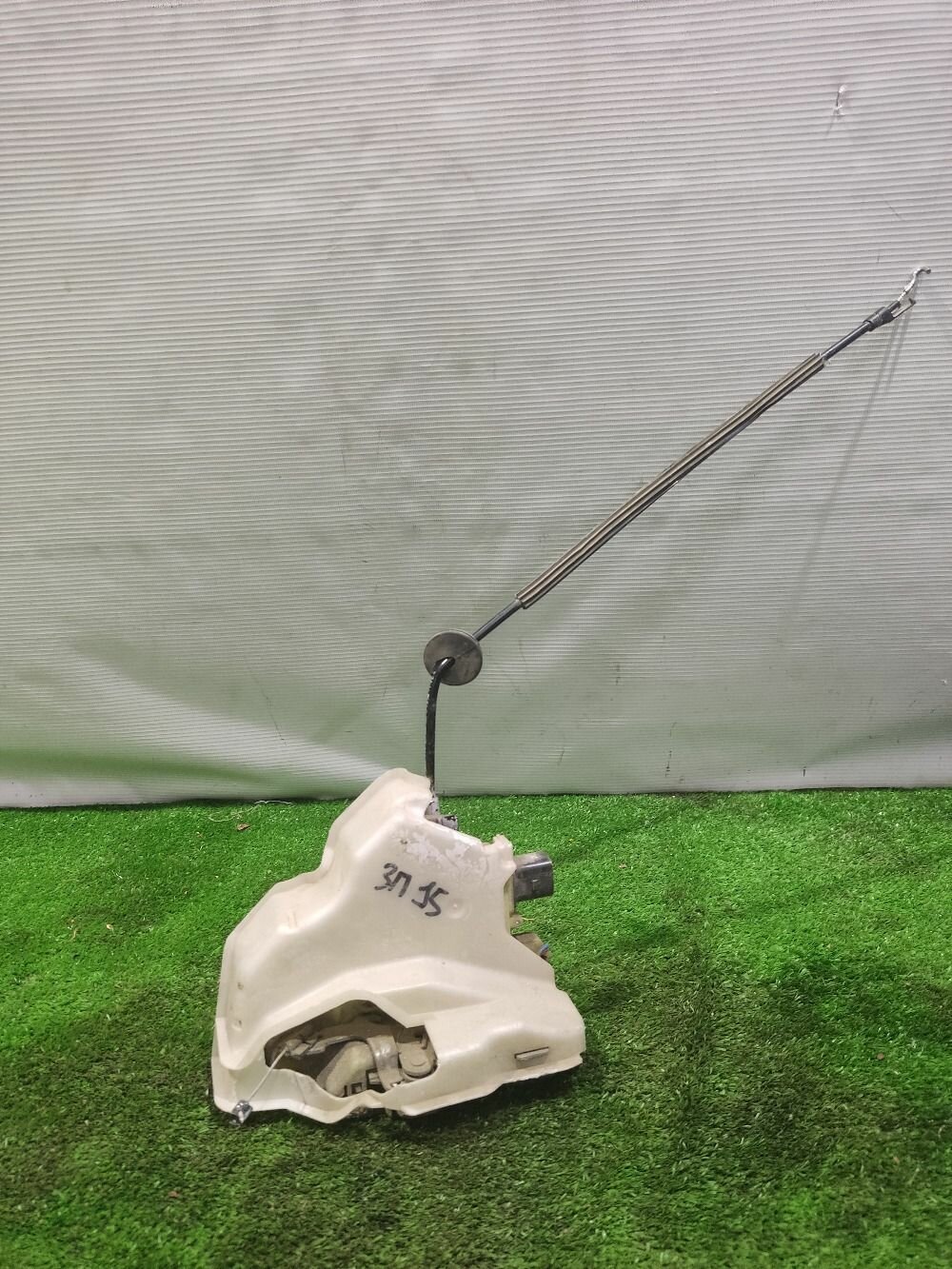 Замок задней правой двери VW Jetta 5 Америка