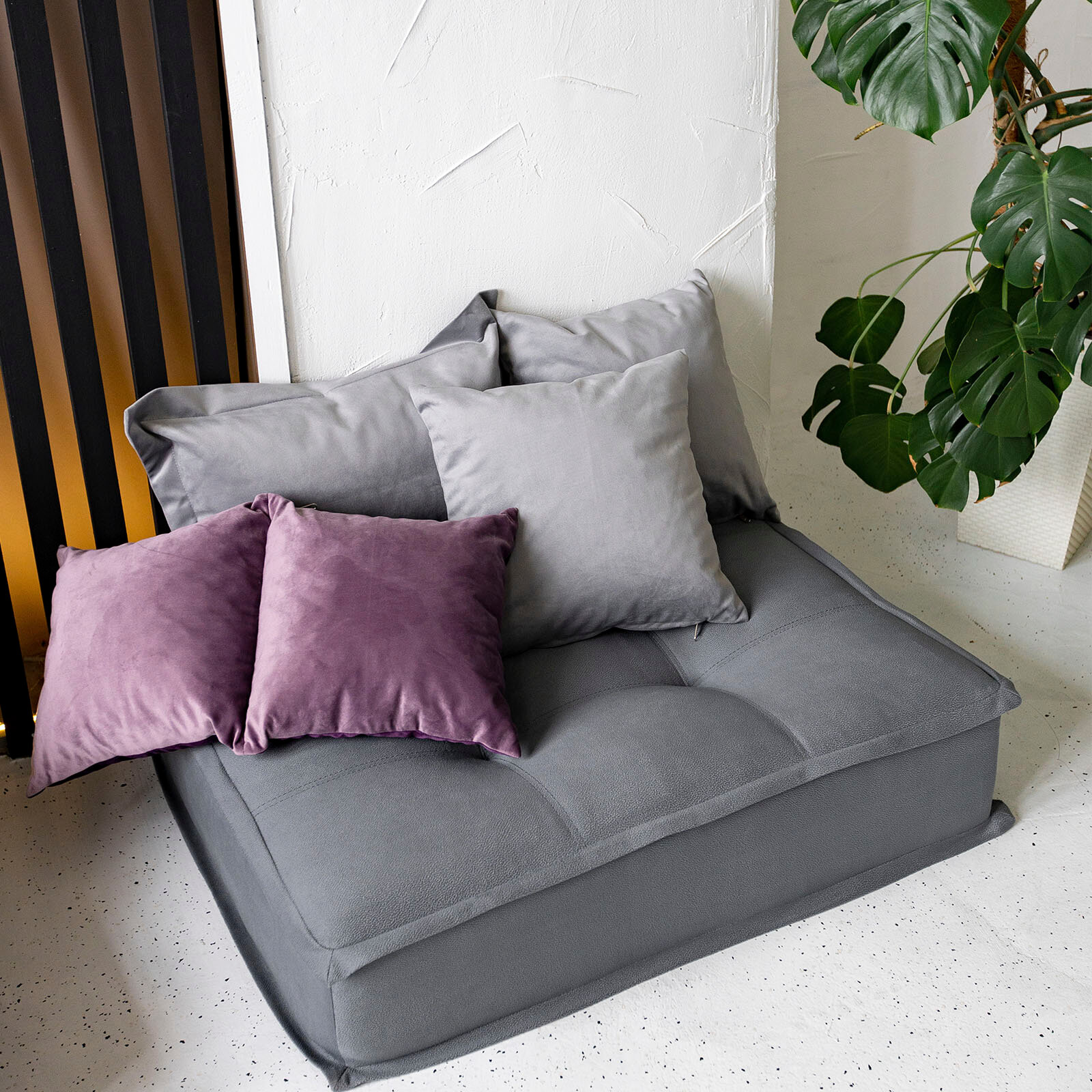 Бескаркасный пуф для дома MIELLA Lora 80x100x23 см, серый велюр, подушки светло-серого цвета 2 шт + 1 в подарок