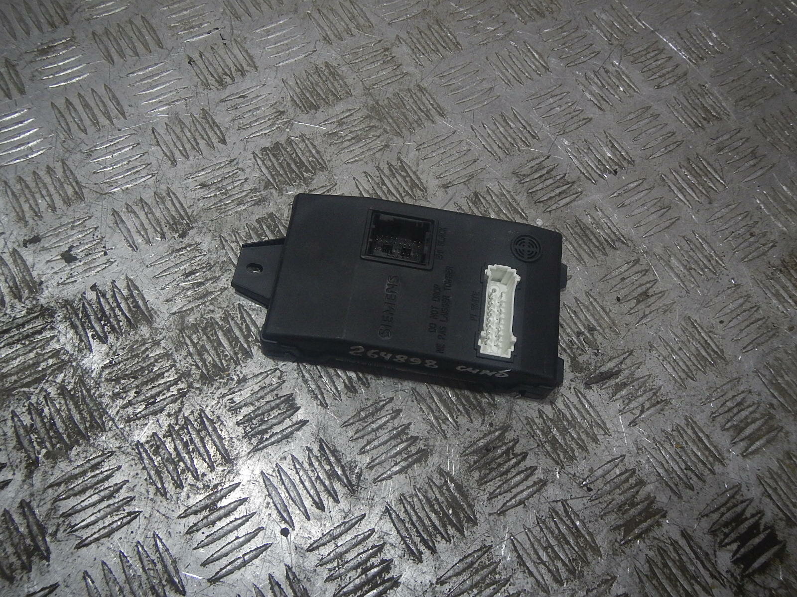 Б/У Блок электронный, Renault (Рено)-CLIO/SYMBOL (98-08) RENAULT CLIO/SYMBOL (98-08) Без видимых повреждений. 264898 REN...