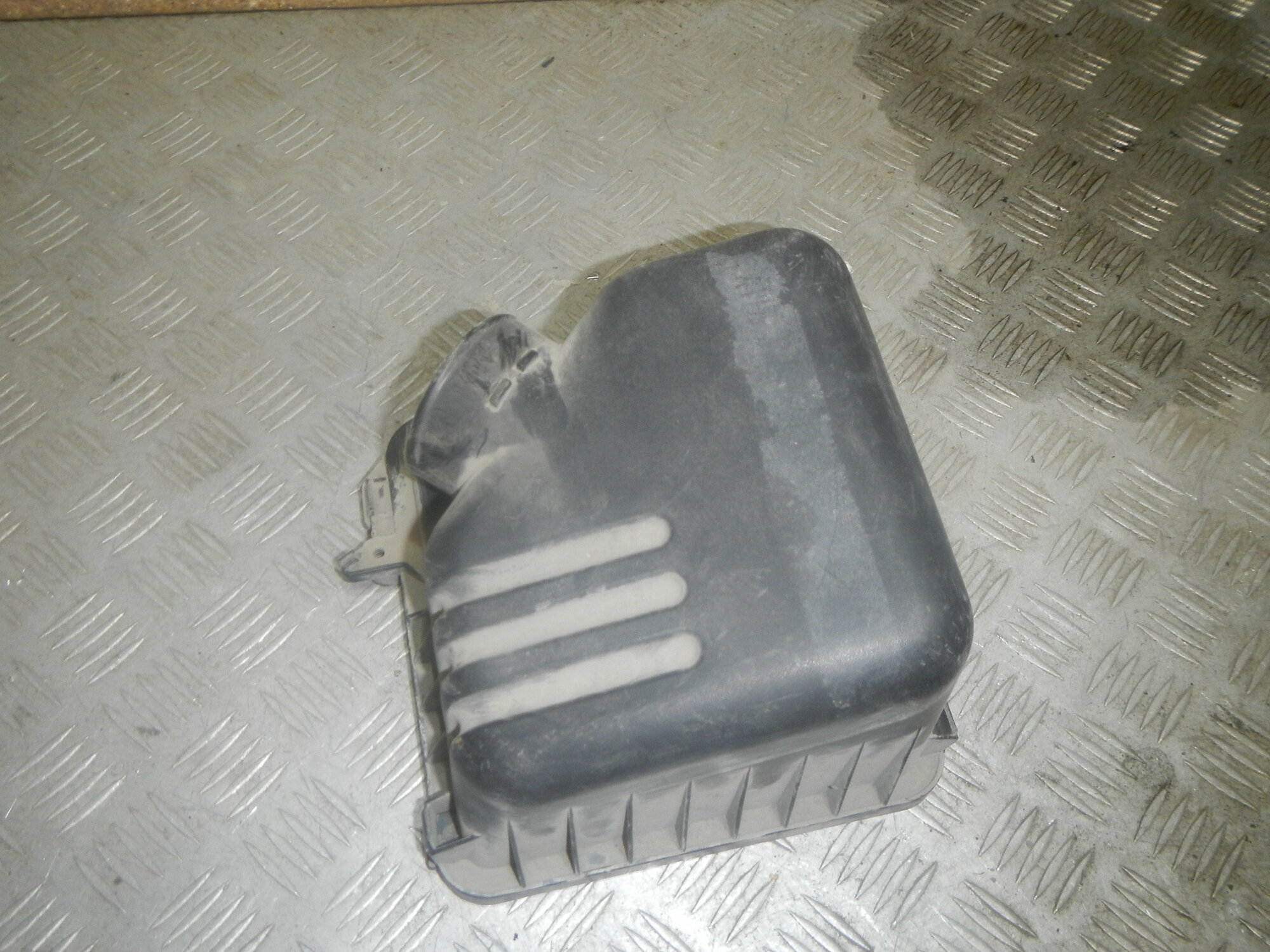 Б/У Крышка воздушного фильтра, KIA (Киа)-CEED (07-12) KIA CEED (07-12) Без видимых повреждений. 568708 Hyundai-KIA арт. ...