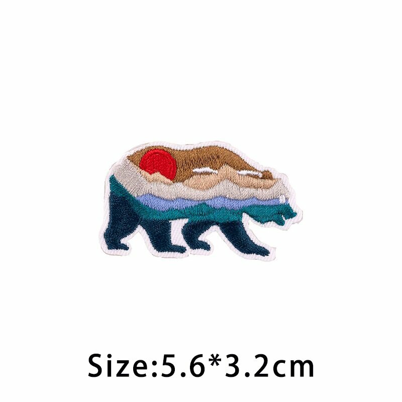 Термоклейкая нашивка белая медведь Красный, 10