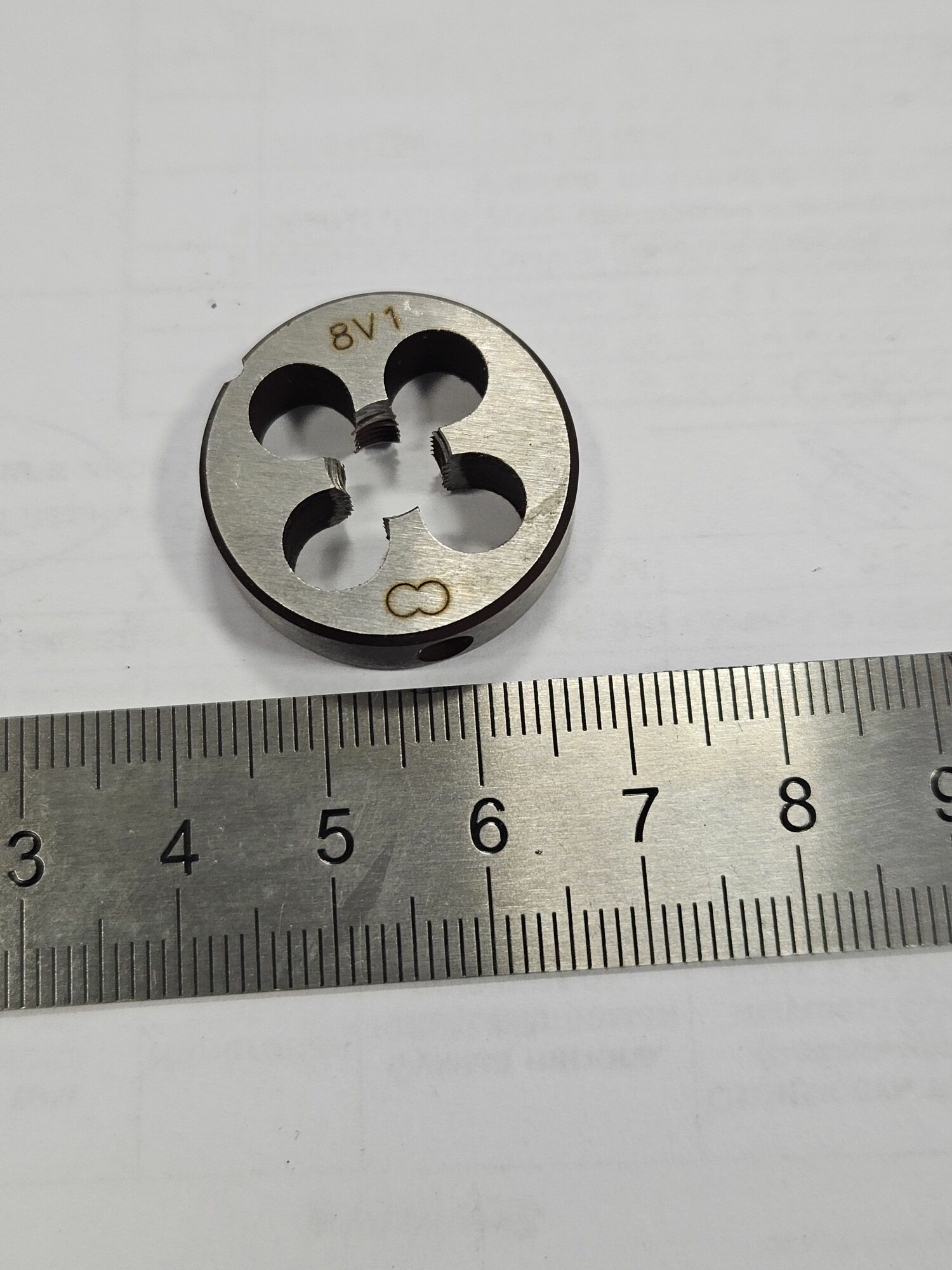 Плашка вентильная 8v1 шаг 32 нитки на дюйм (0,794 мм)