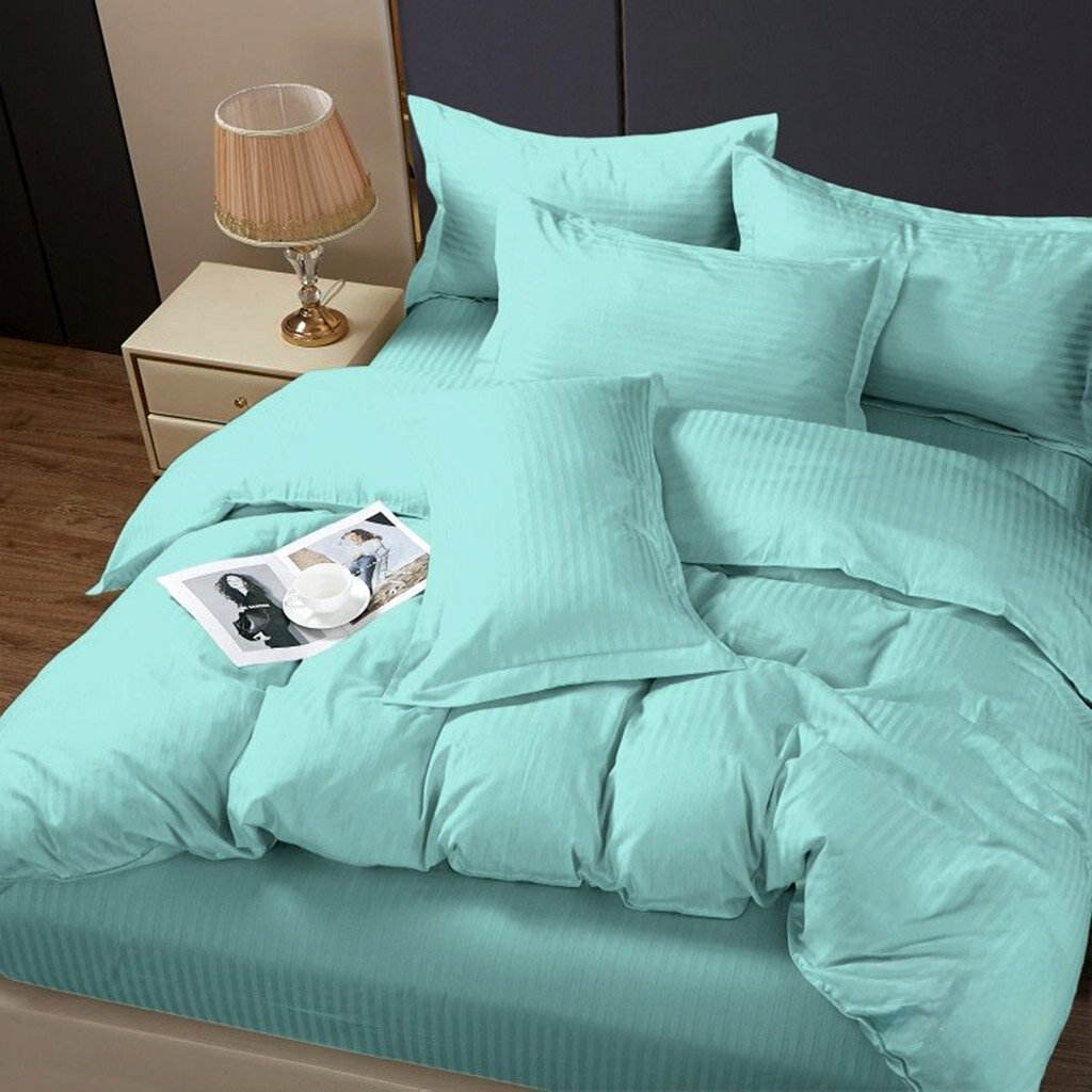 Комплект постельного белья Домашняя Мода Евростандарт "Светлая бирюза", 4 предмета: пододеяльник 200х215 см, простыня 220х240 см, 2 наволочки 70х70 см, микрофибра-страйп (КПБ-Е-4-7/7-2)