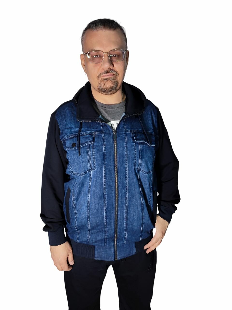 Костюм спортивный