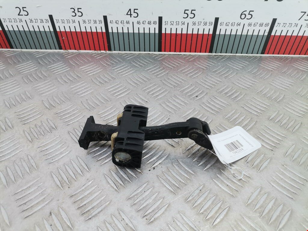 Ограничитель открывания двери передней BMW 1-Series (E81/E82/E87/E88) 51217176809 арт. 1942264