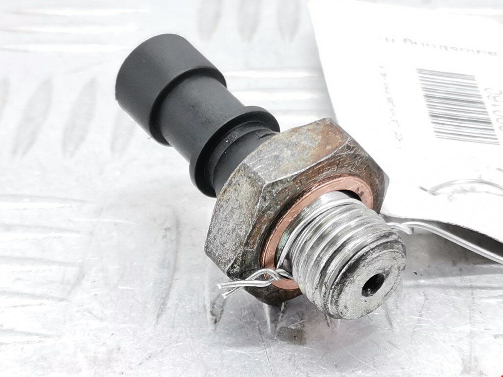 Датчик давления масла Opel Vectra C 55354378 арт. 1990160