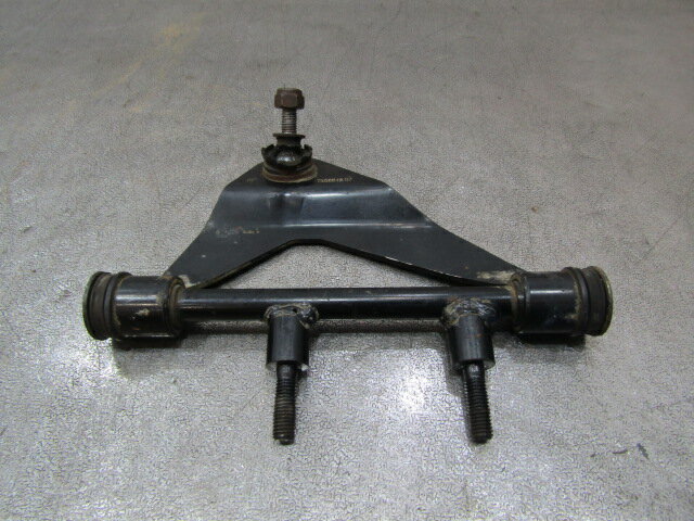 Кронштейн кулисы КПП Scania P, R, G. есть повреждение