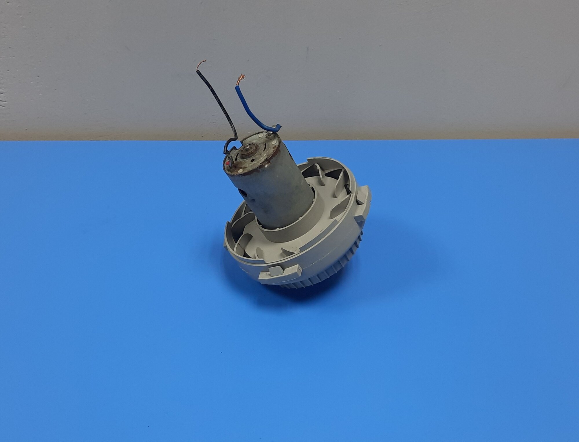 Мотор ручного пылесоса Electrolux ZB2816 (уценка)