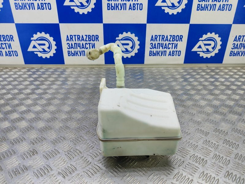 Б/У Бачок омывателя лобового стекла Skoda Octavia A5 / Шкода Октавия A5 1.6 BLF 116 Л.С 2006