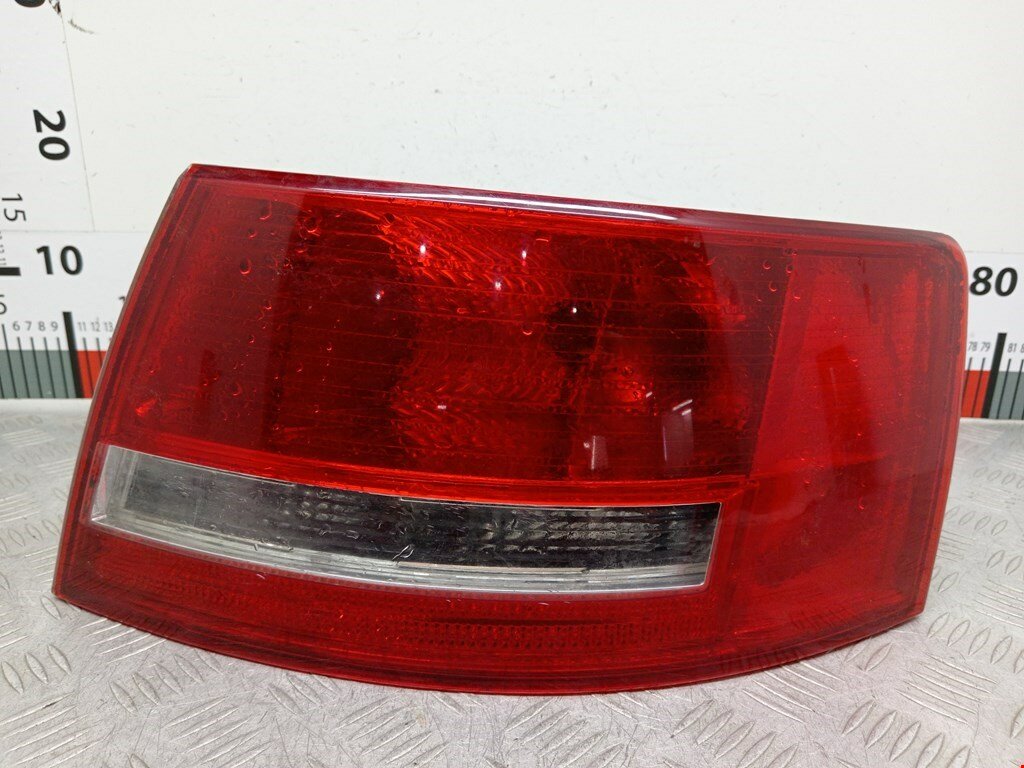 Фонарь задний правый Audi A6 C6 4F5945096L арт. 2162840