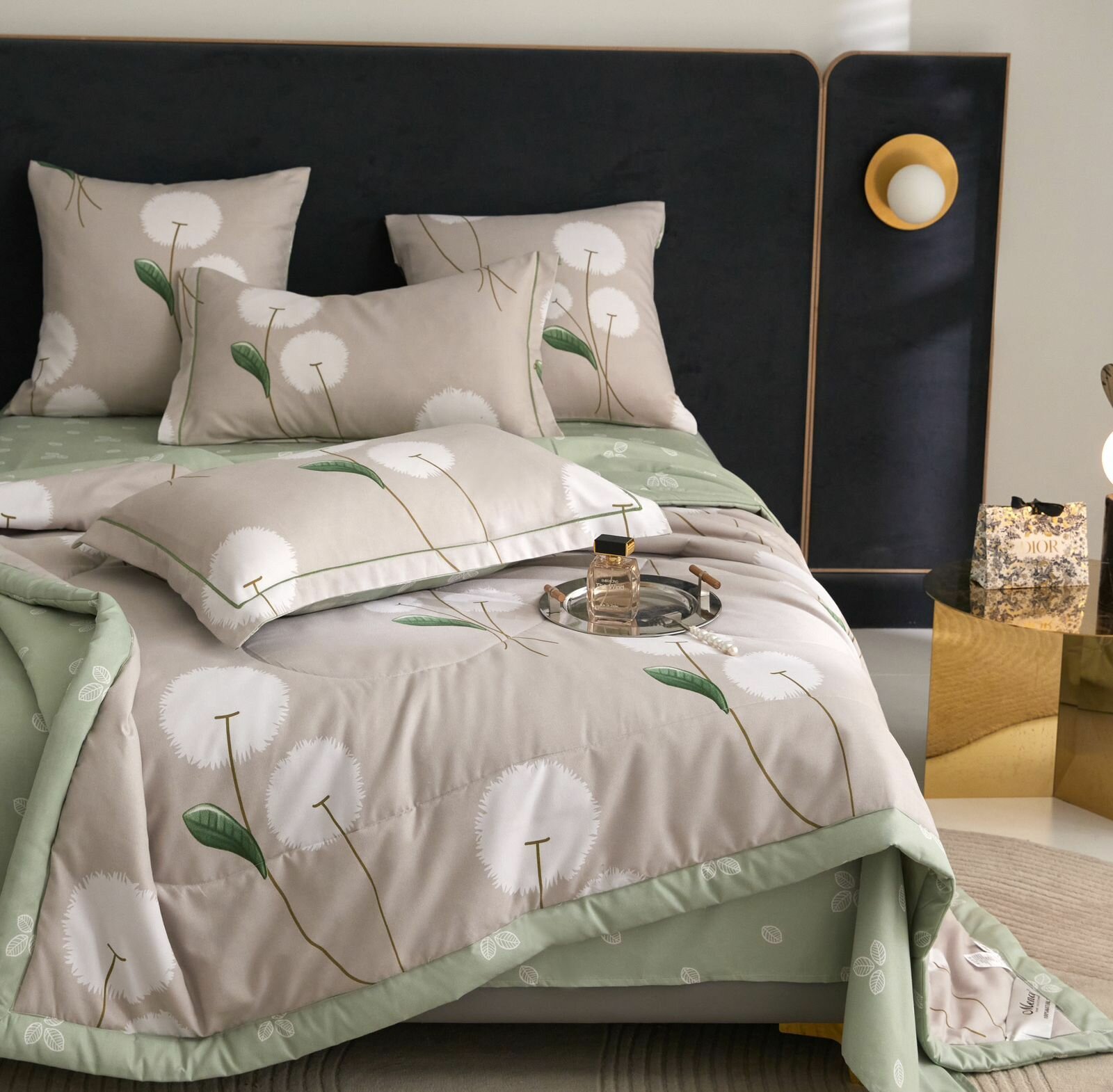 Постельное белье семейное с двумя одеялами Сатин Mency MEN-8