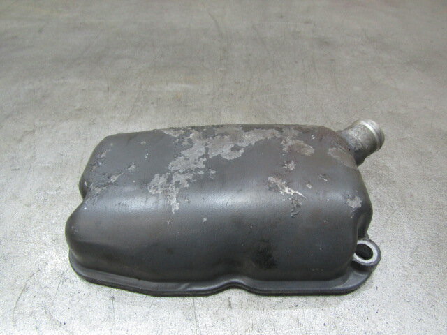 Крышка клапанная с подводом к патрубку двигателя DC13 Scania P, R, G