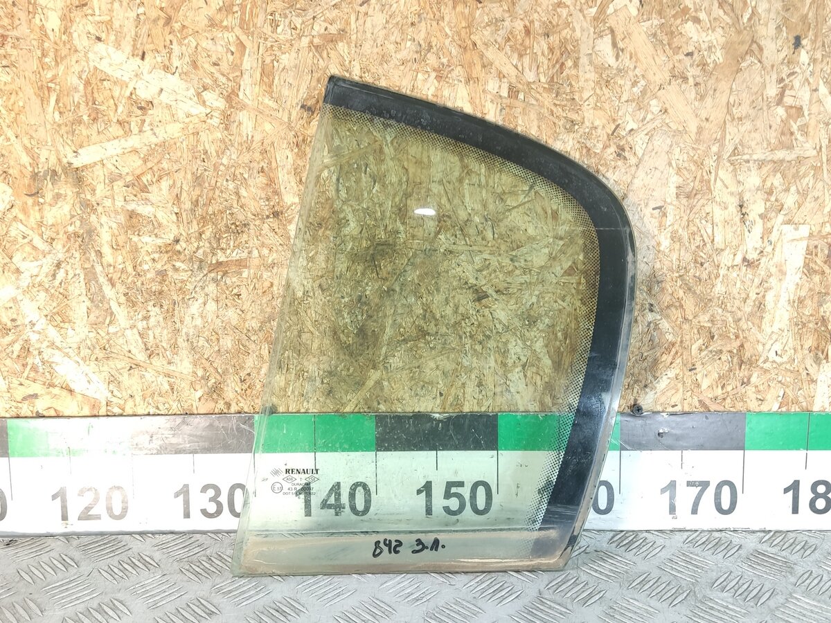 Стекло двери задней левой форточка RENAULT Megane 2003 2009 8200493022