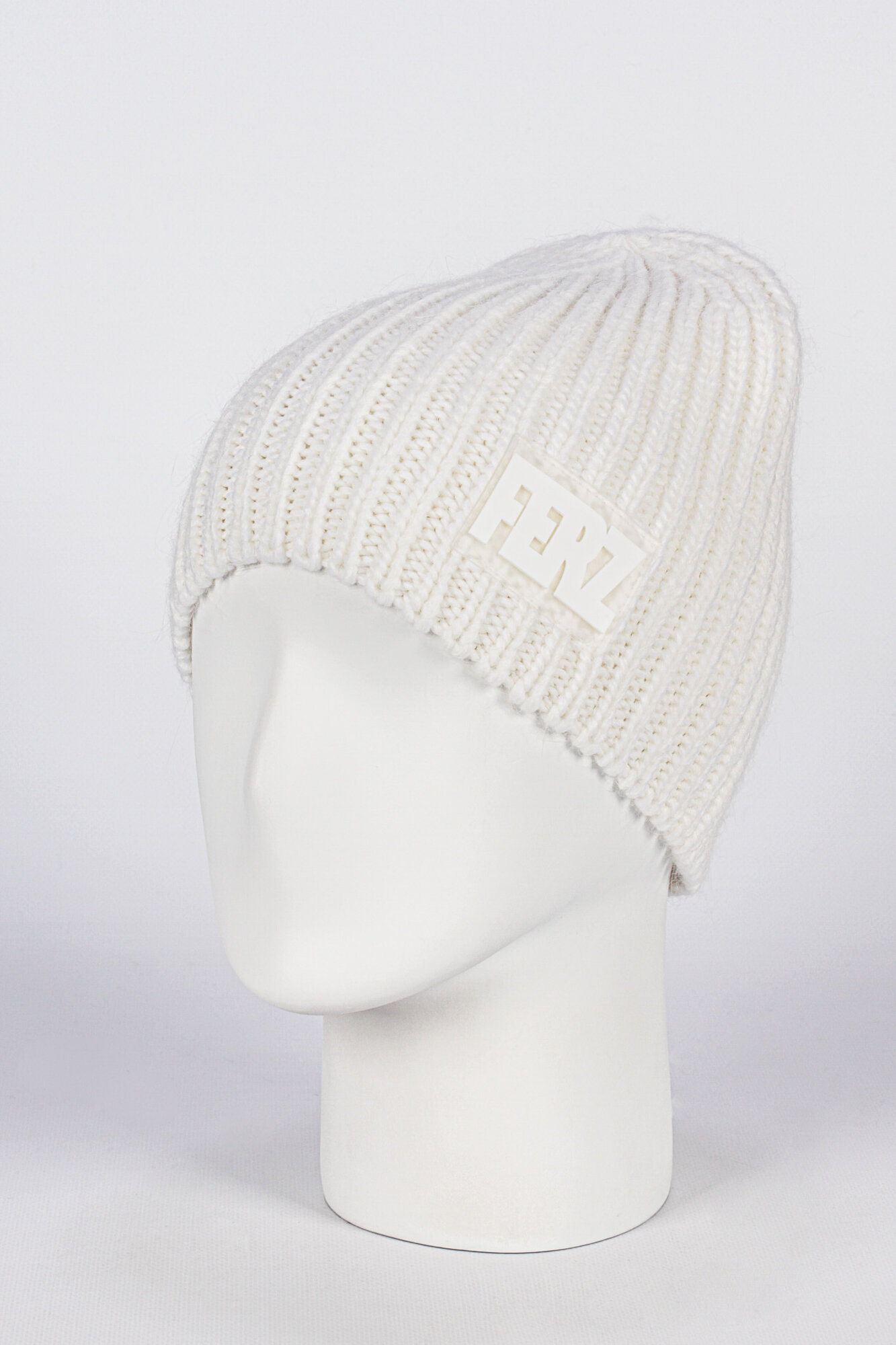 Шапка для женщин