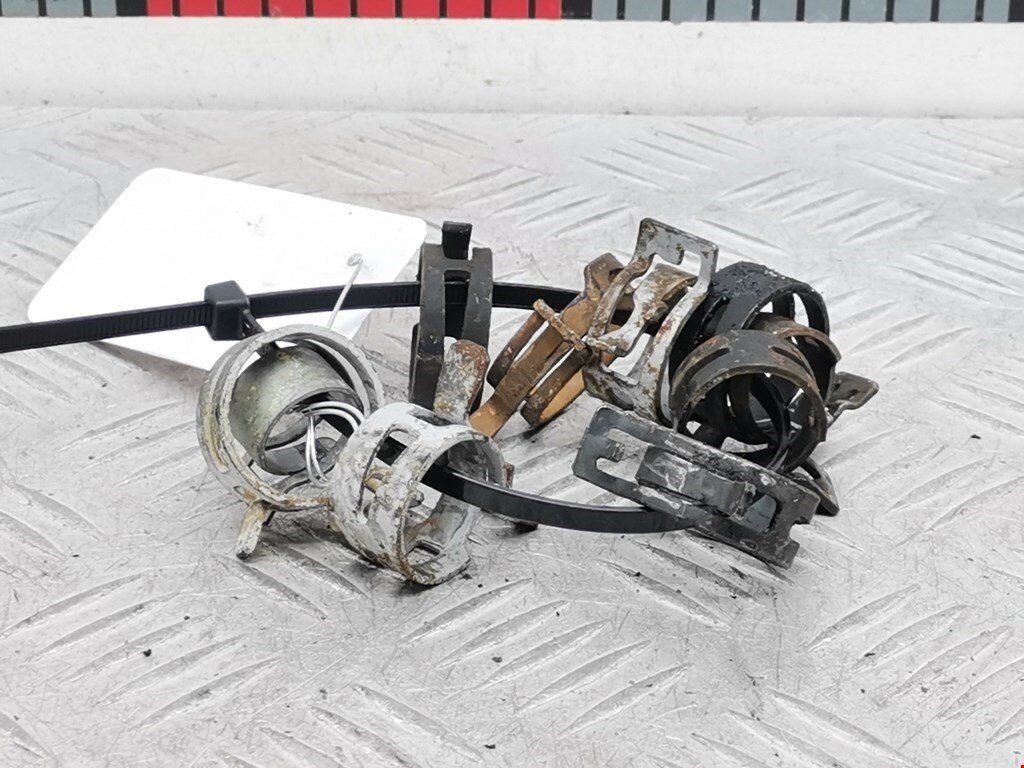 Хомут металлический Volkswagen Touareg 1 11617798304 арт. 1978476