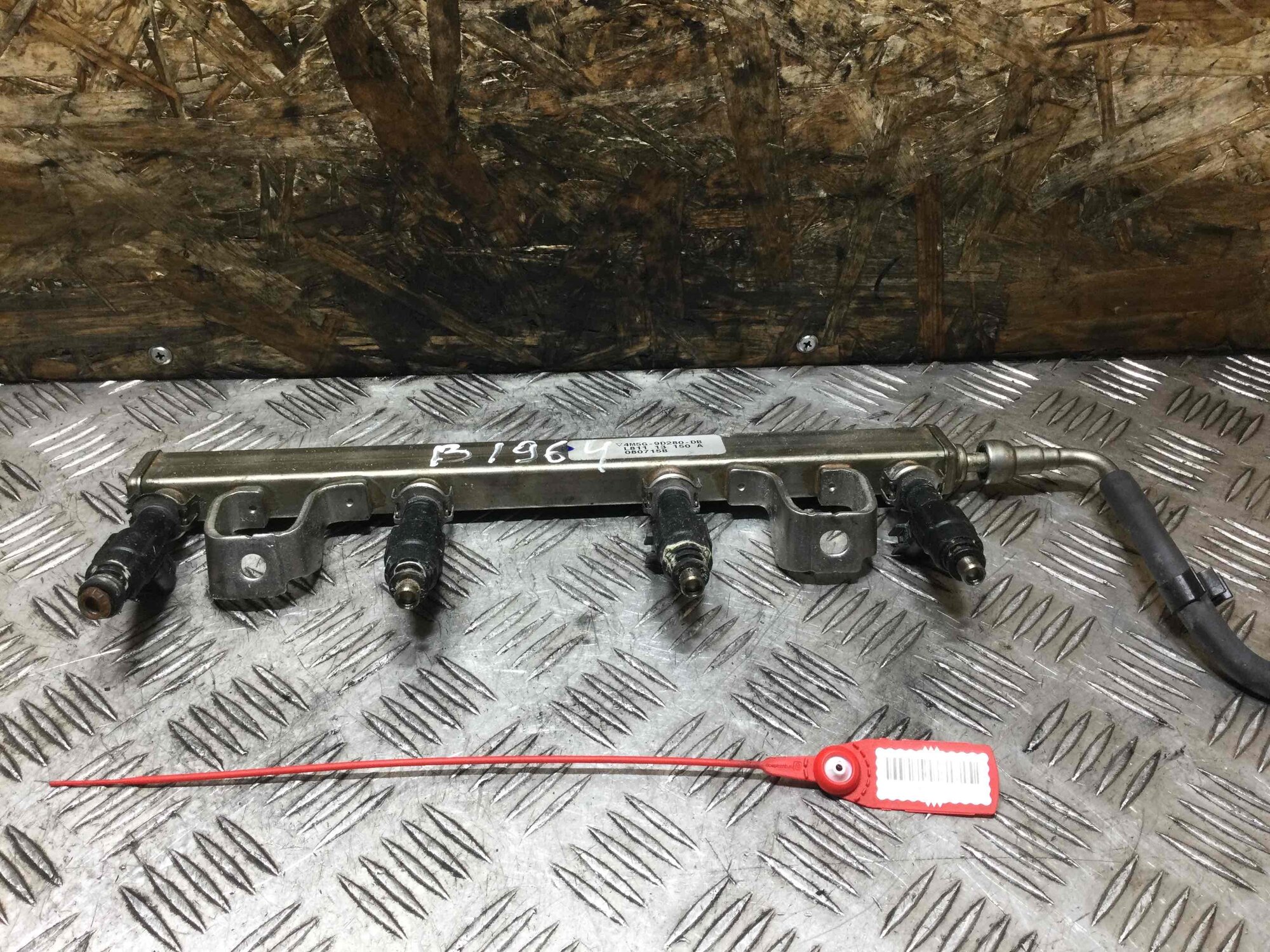 Б/У Форсунка Ford Focus 2 поколение (2005-2008) 2008 г.