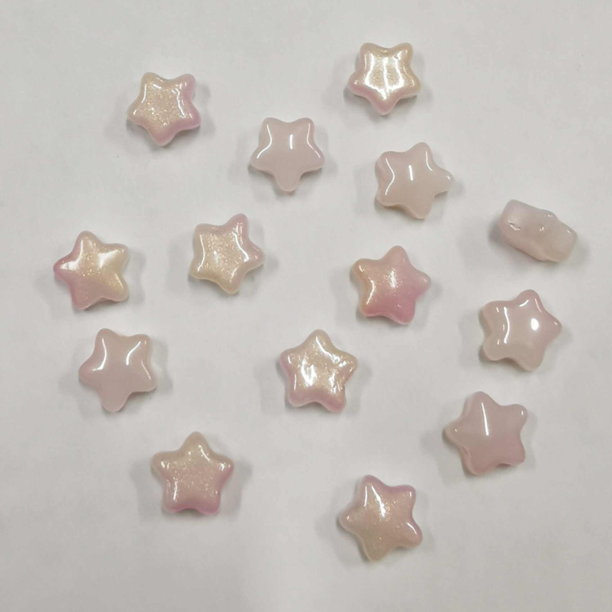 Бусины стеклянные, 8х4мм, звёздочки, молочно-розовые с золотым, 10 шт.