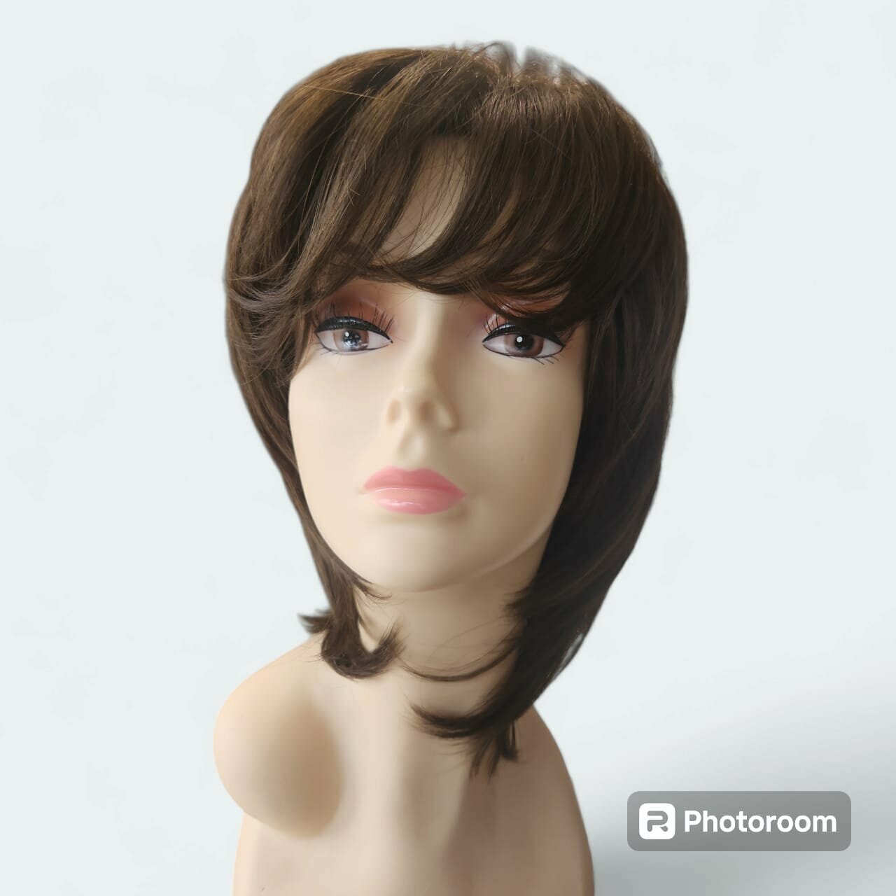 Парик, Удлиненная стрижка с объемным верхом, укладка в любую сторону цвет Коричневый