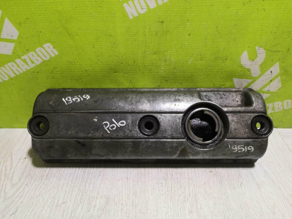 Крышка головки блока (клапанная) VW Polo 94-99