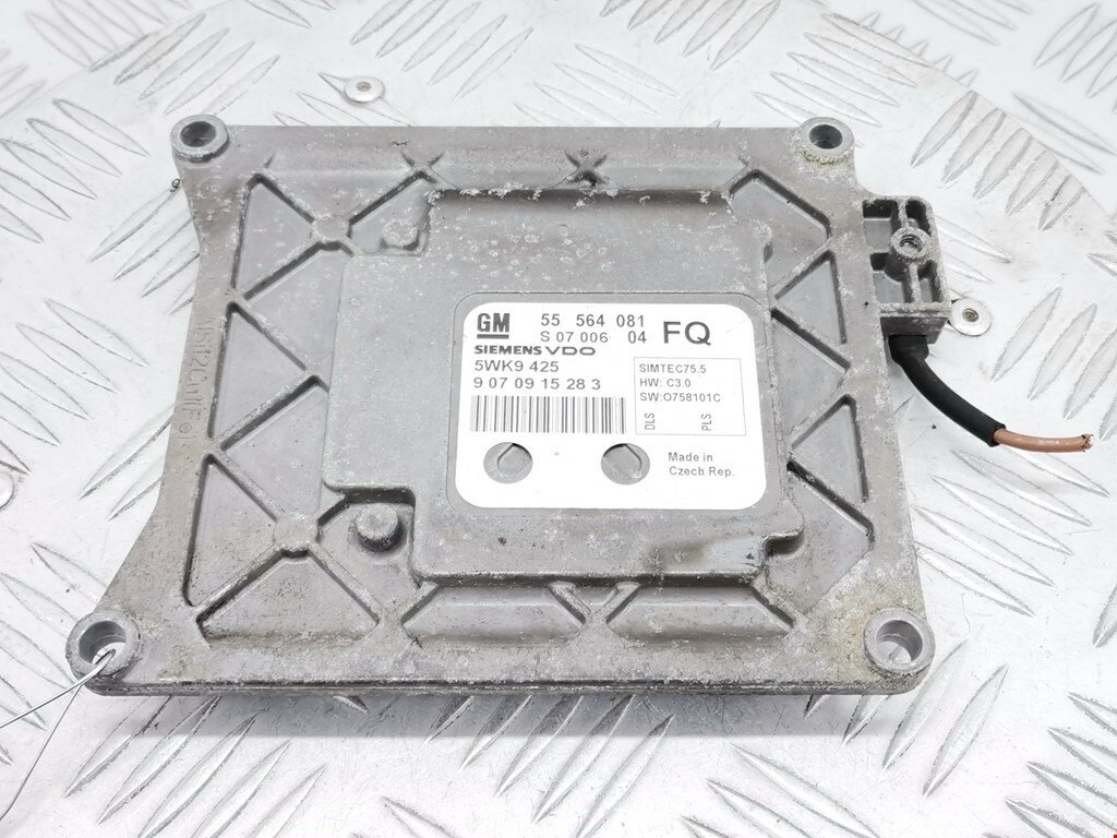 Блок управления двигателем Opel Astra H 55563495 арт. 1944606