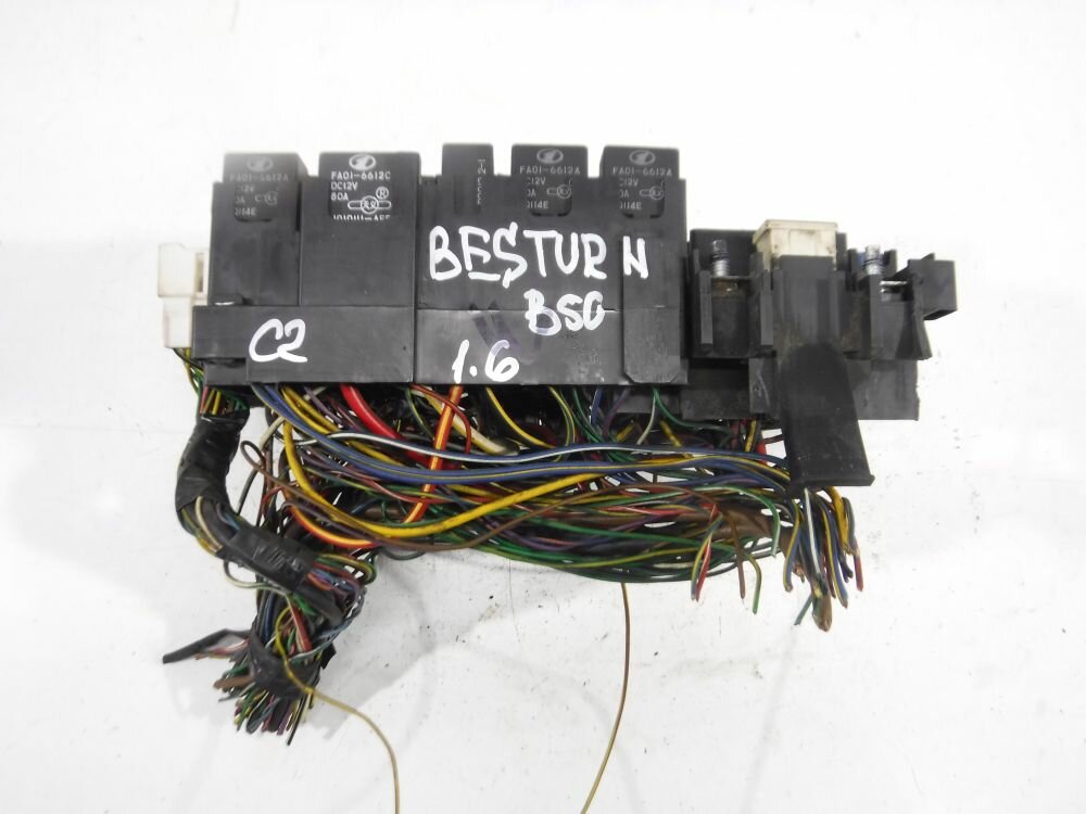 Блок предохранителей Faw Besturn B50