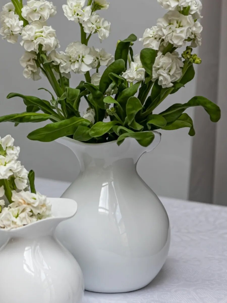 Ваза для цветов фарфоровая