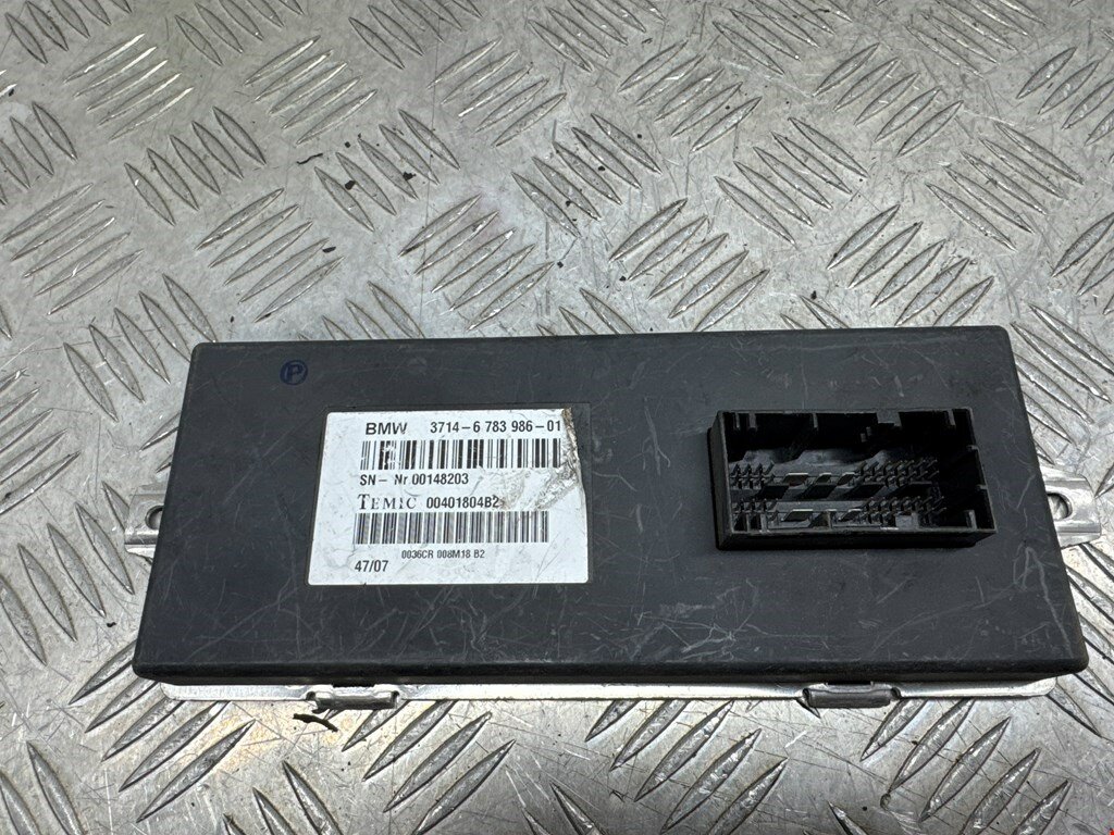 Блок управления подвеской BMW 5-Series (E60/E61) 37146783986 арт. 2272871