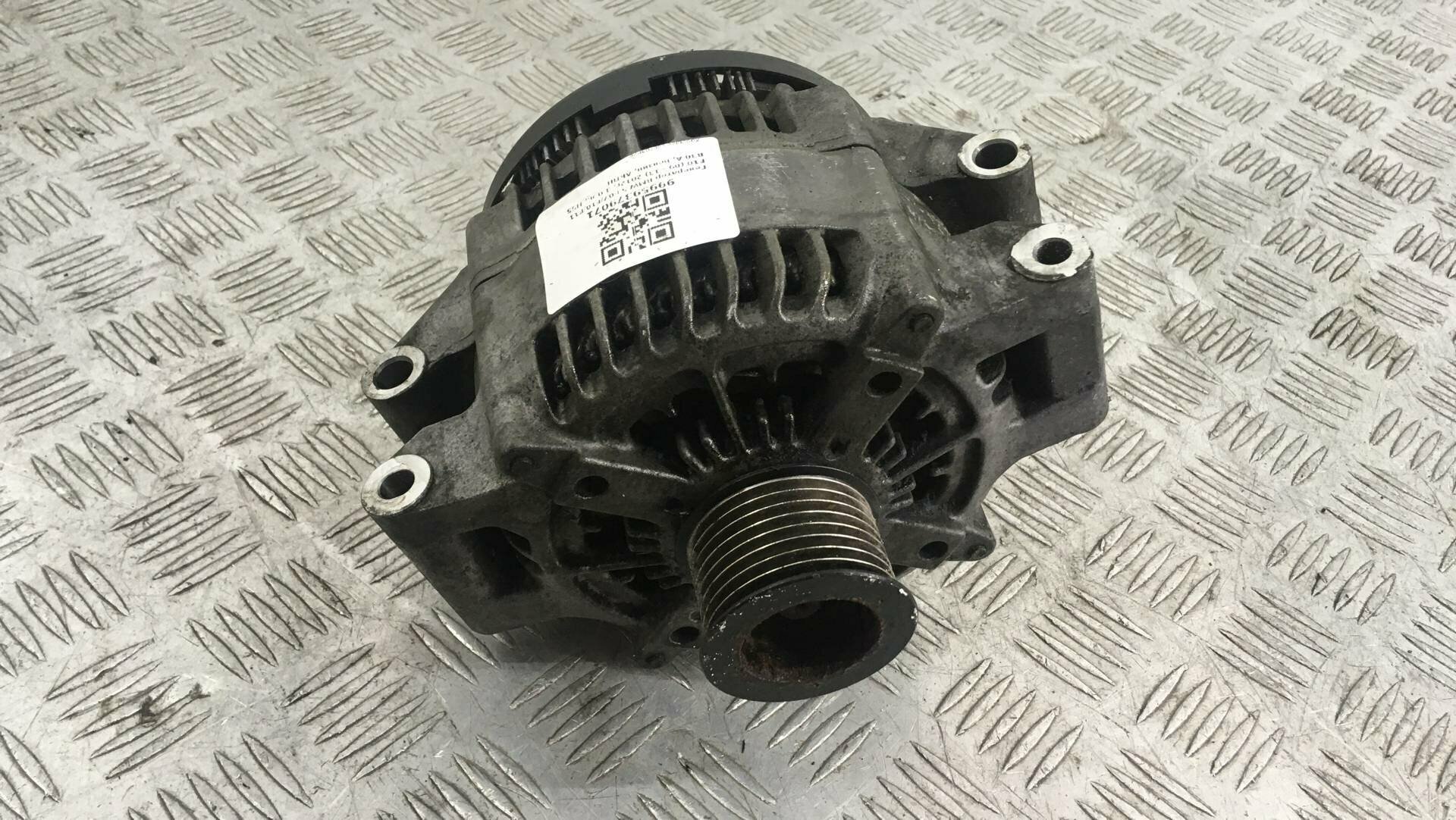 Генератор для BMW 5 F10/F11/GT F07 3.0 OEM 12317591529
