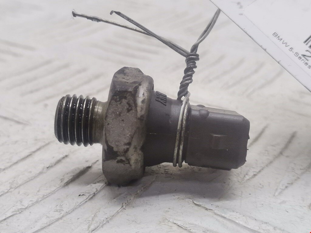 Датчик давления масла BMW 5-Series (E60/E61) 12618611273 арт. 2067604