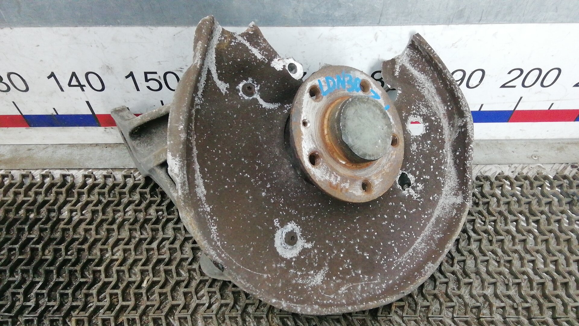Ступица задняя левая AUDI A6 C7, Номер 8K0505431AM, 8W0598611B