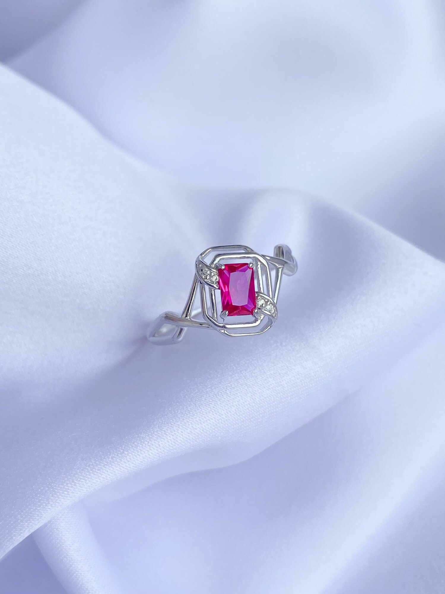 Кольцо тонкое ZLATBERRY, серебро, 925 проба, фианит, корунд синтетический