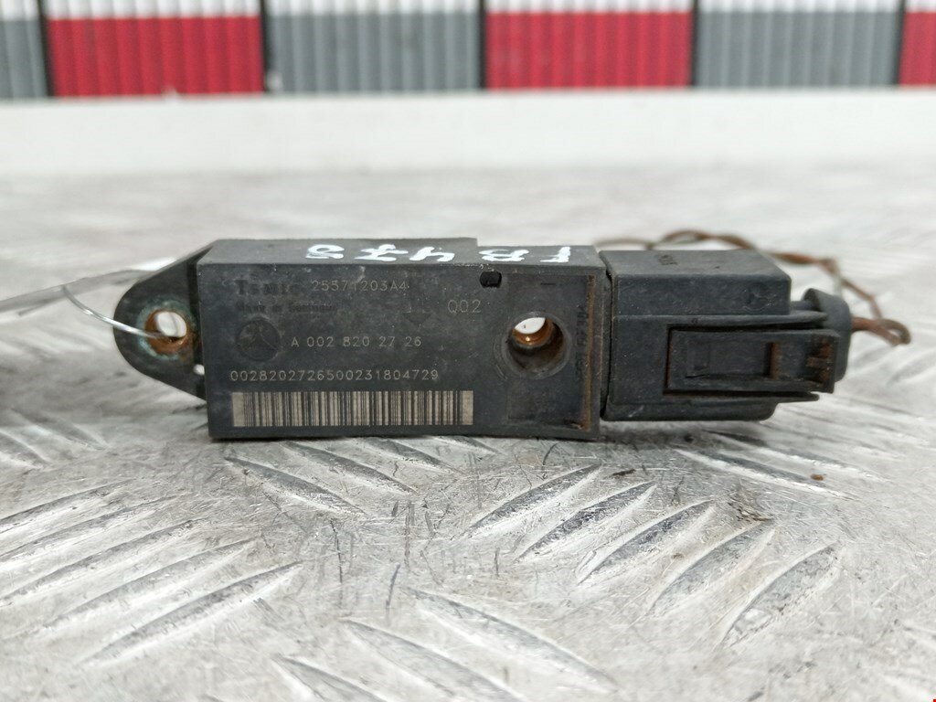 Датчик удара Mercedes E-Class (W211) A0038204226 арт. 1910092