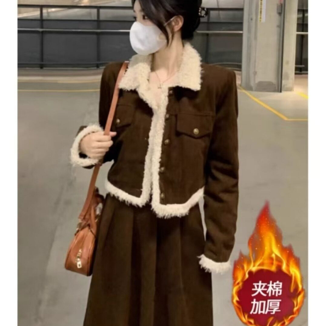 Костюм "Хепберн", кофейный, бархатный, XXL, 130-145 кг