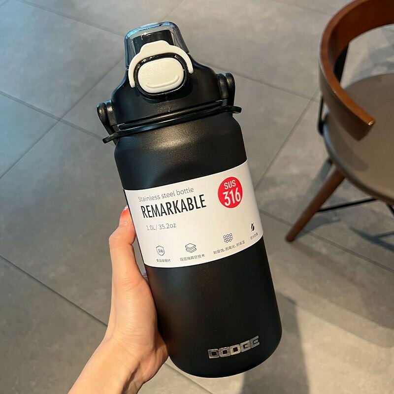 Большой термос, вместимостью 1000 мл, переносная соломинка.