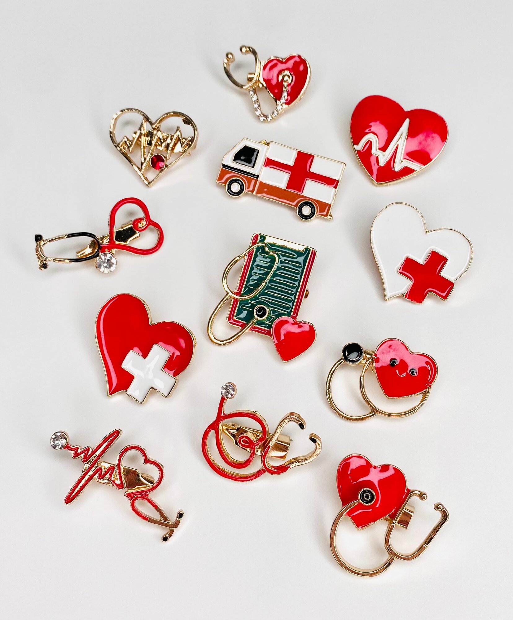 Комплект брошей, стразы, искусственный камень