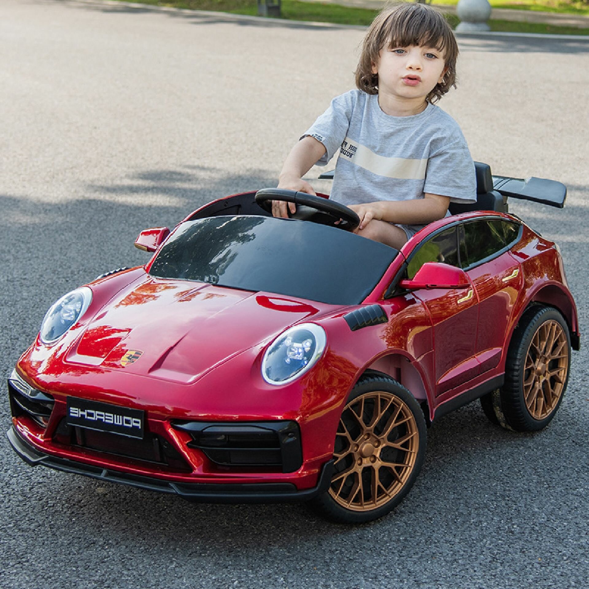 Можно кататься на детских электровелосипедах, двухколесных, с функцией Bluetooth, используемых для воспроизведения музыки, 12-вольтовый аккумулятор.