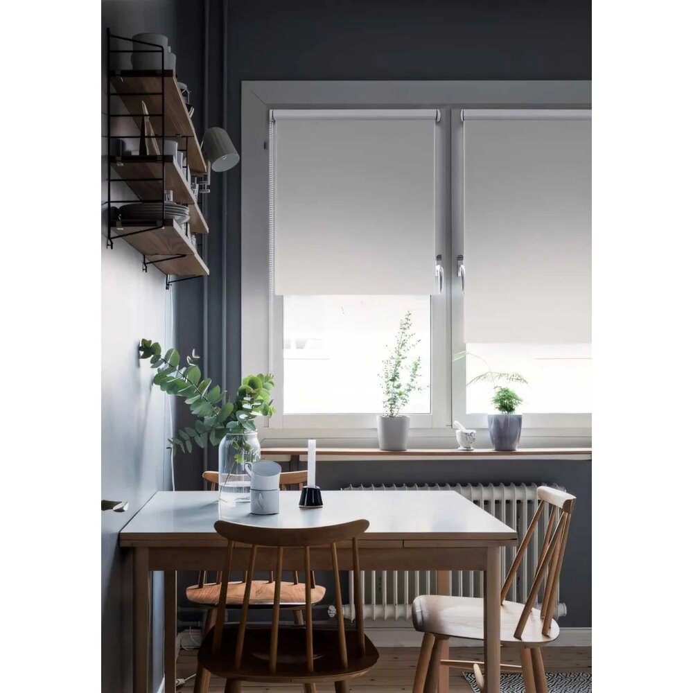 Рулонная штора Эскар Blackout, LUX цвет белый 68x170 см, арт. 81741068170, облегчает работу
