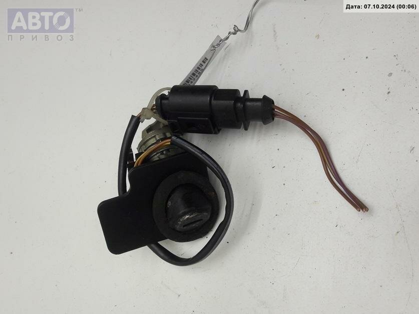 Личинка замка багажника Volkswagen Passat B5+ (GP)