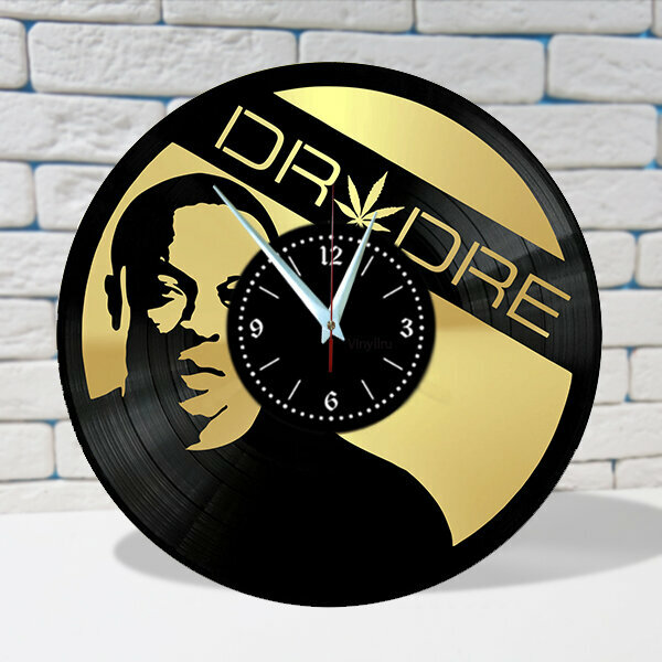 Настенные часы из виниловой пластинки Dr Dre золотая подложка