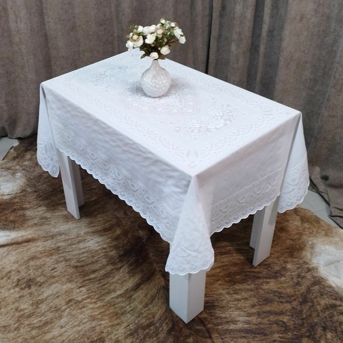 Скатерть-клеенка "VESTA", размер 120х160 см. Белая.