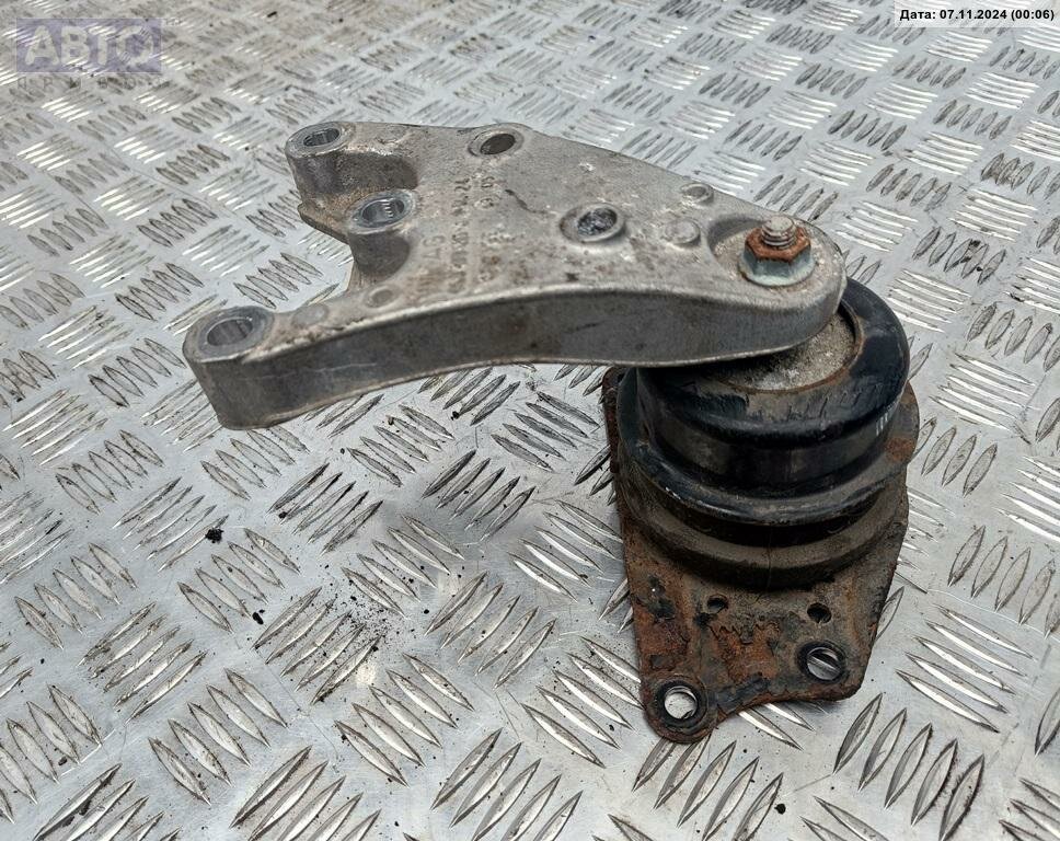 Подушка крепления двигателя Volkswagen Polo (2005-2009)